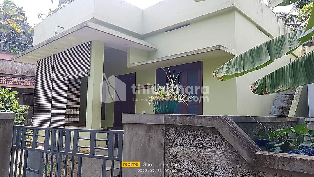 Plot & house for sale at Thonnakkal Trivandrum