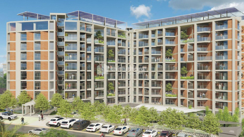 Luxury Water frontage Apartments at Kochi.DLF Riverside