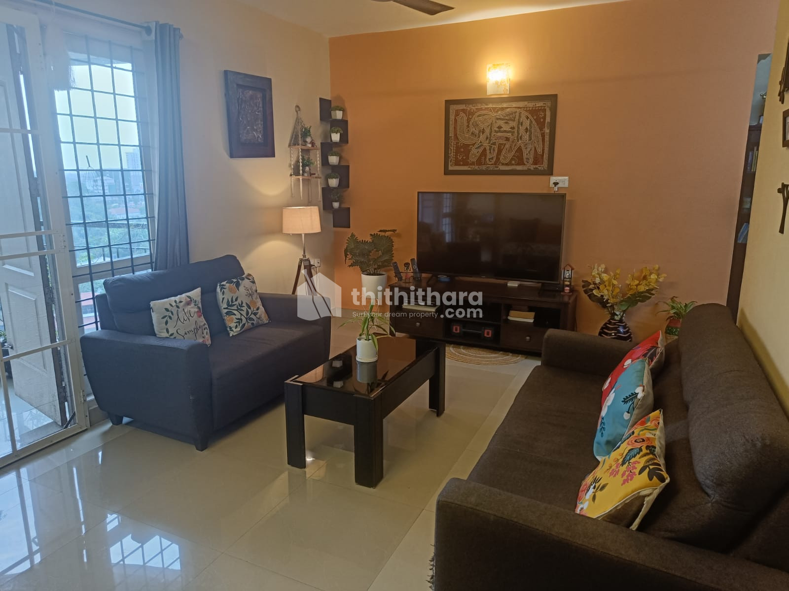 Luxury Water frontage Apartments at Kochi.DLF Riverside